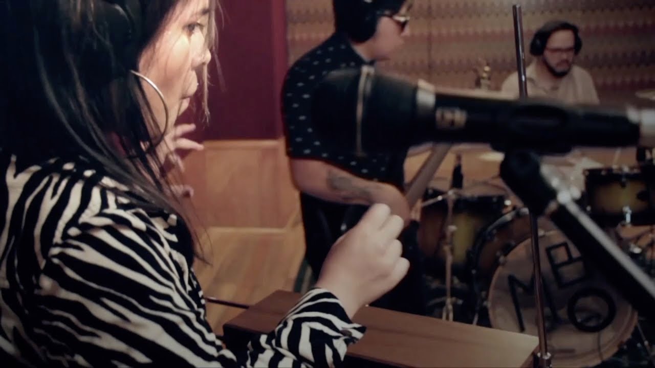 La Marea - MonkeyBee Live Sessions - La Barajas Band - YouTube