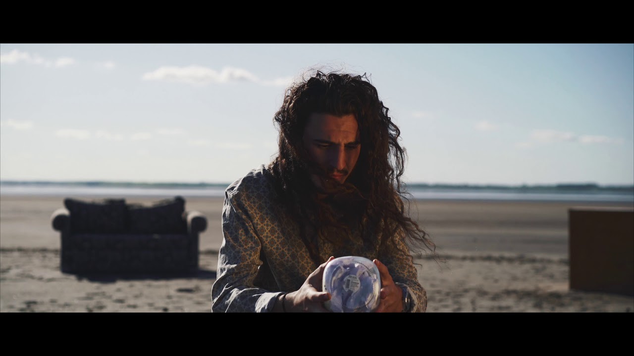 Taylor Piggott - Dreams (Official Music Video) - YouTube