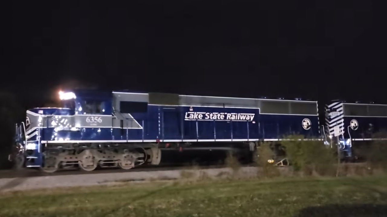 LSRC 6356 & LSRC 6355 Arrives To Saginaw Yard Northbound Freight - YouTube