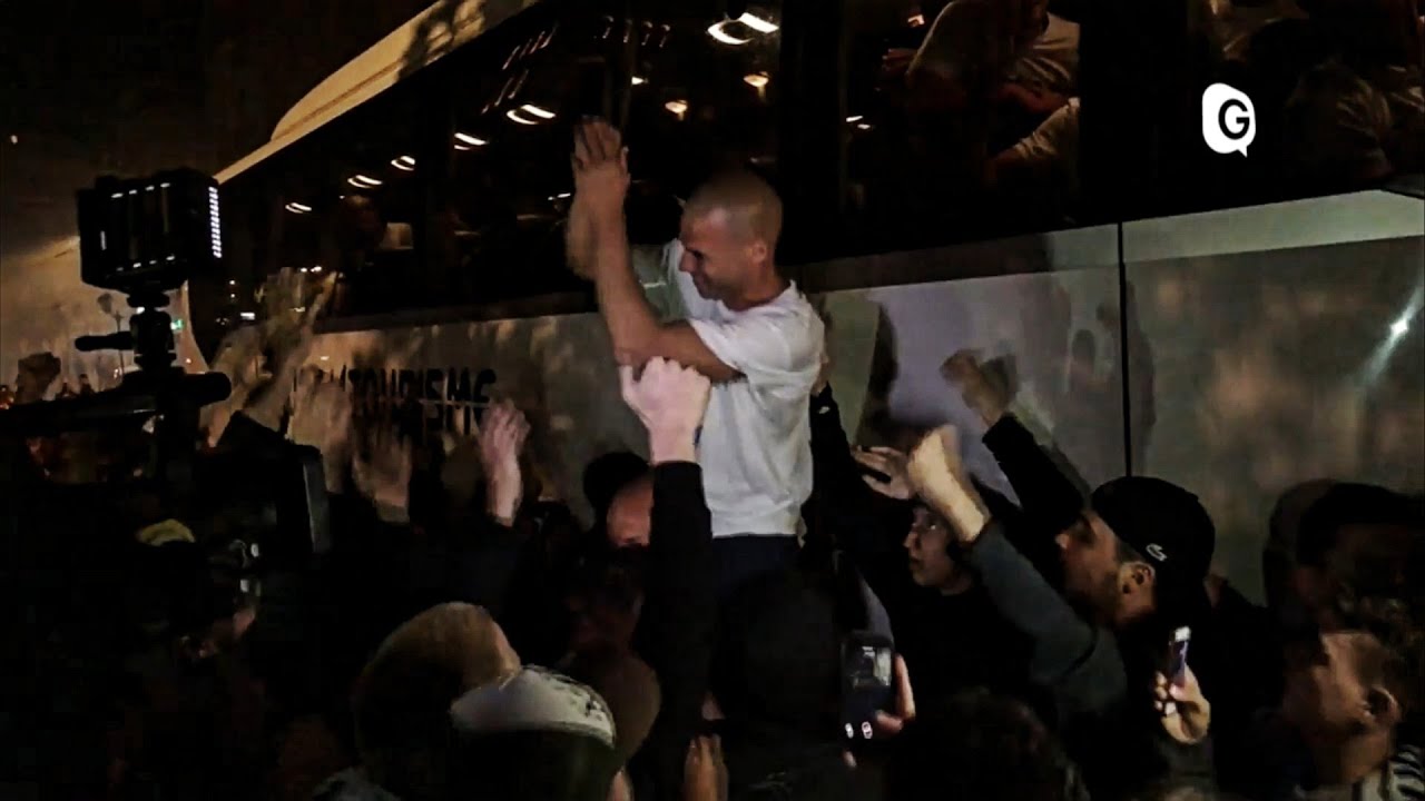 Le GF38 célèbre l'accession en L2 avec ses supporters RK94 Grenoble ...