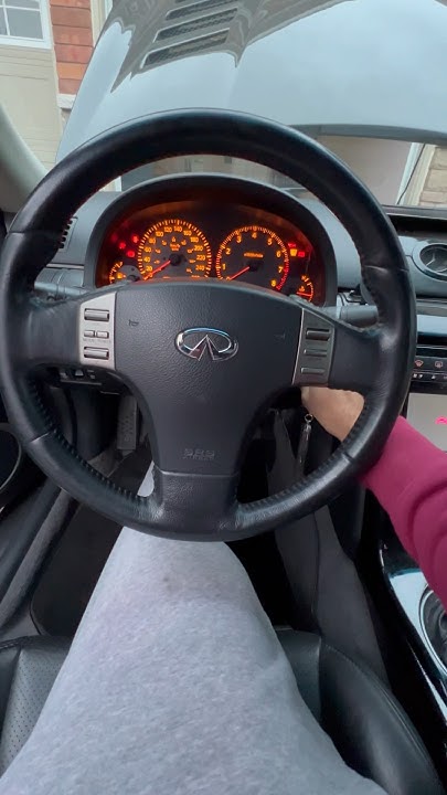 G35 coupe warm start up - YouTube