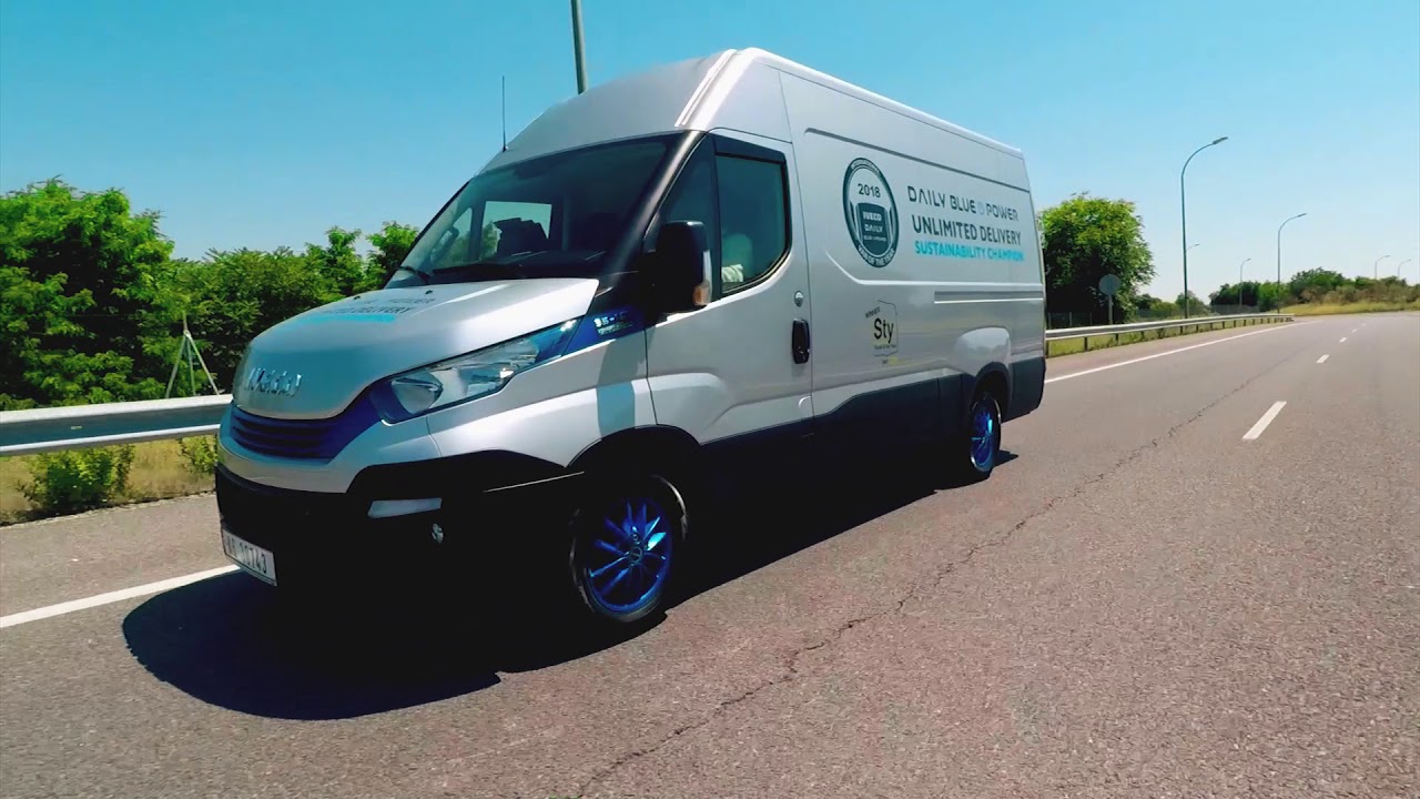 Te presentamos las Iveco Daily Blue Power | Auto10TV - YouTube