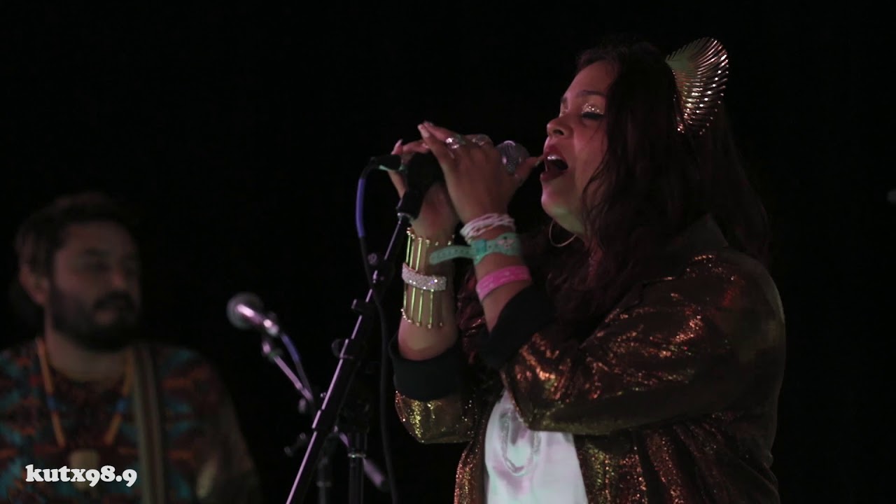 Combo Chimbita - "Testigo" (KUTX Live at Four Seasons) - YouTube