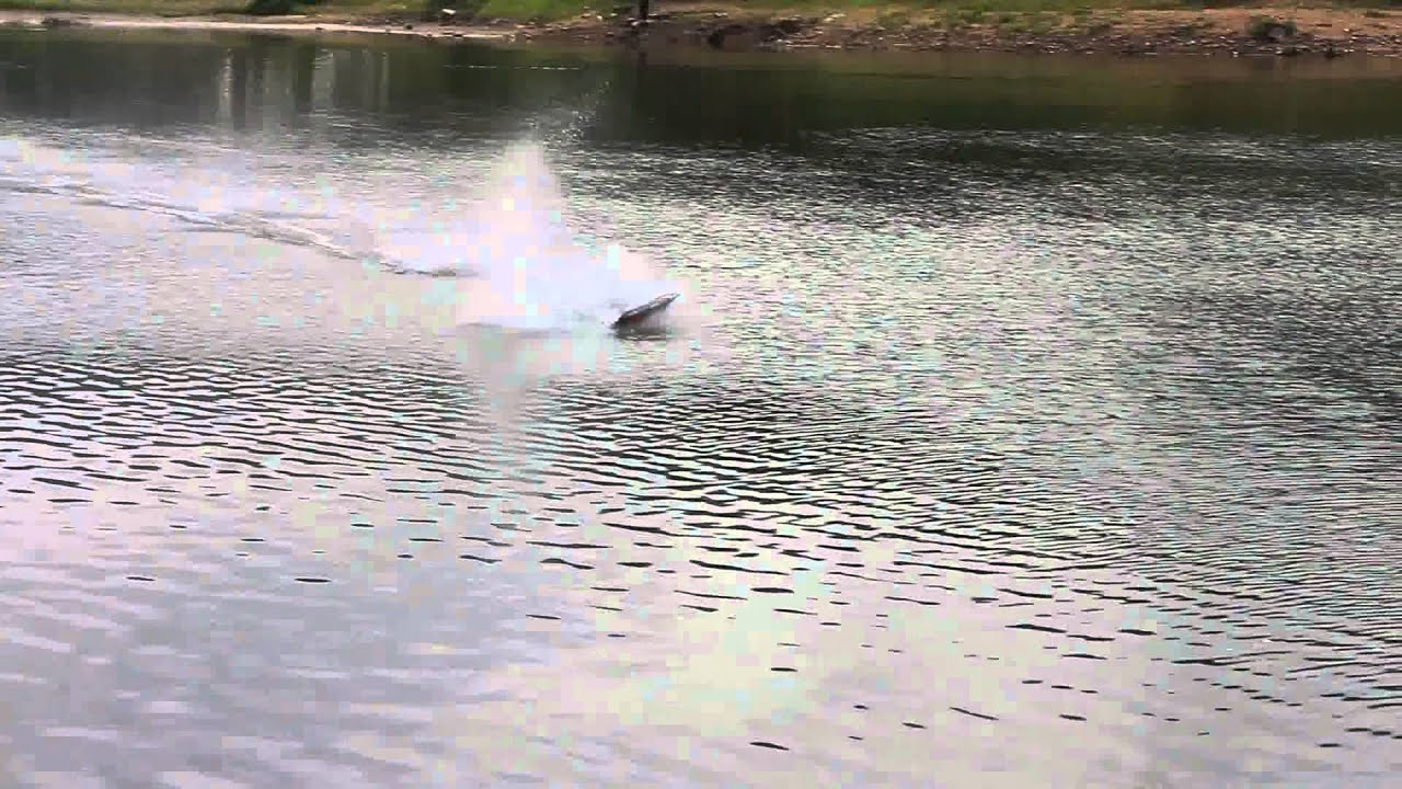 Genesis RC boat 93km/h with single setup - YouTube