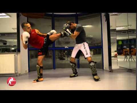 Teknik Sparring 2 Front Kick'e Defans