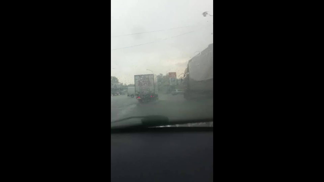 Inundatii in chisinau - YouTube