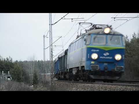 Przejazd 52 letniego byka w Blachowni (ET22-011) - YouTube