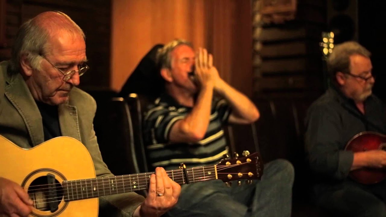 Riverside folk club - YouTube