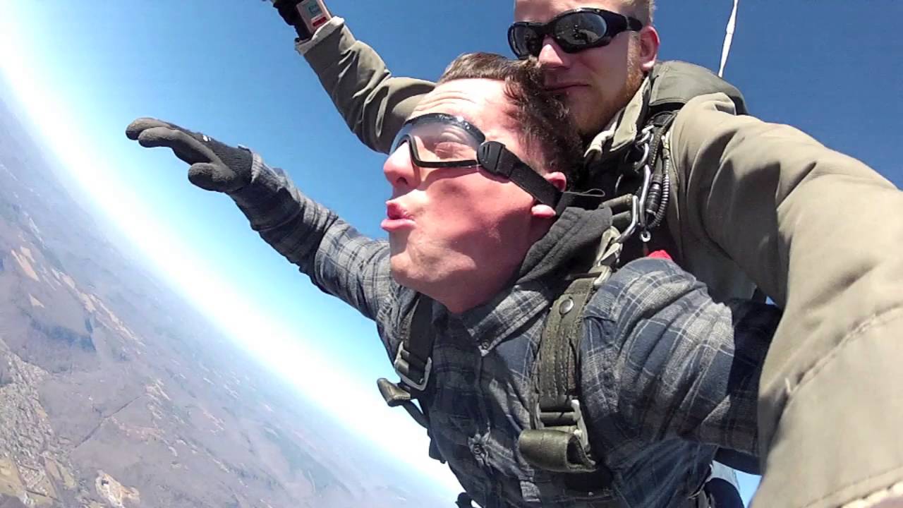 Andrew of Gallatin, TN | Tandem Skydiving - YouTube