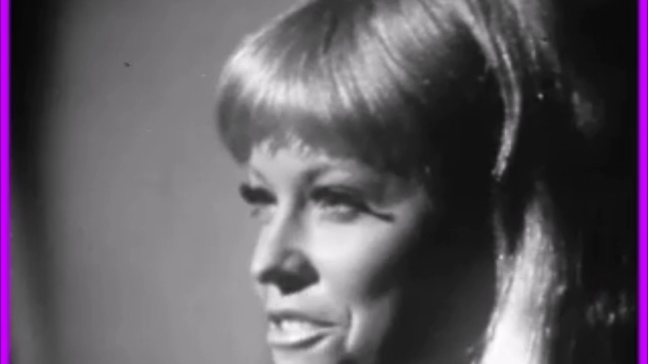Laurel Lea ★ All Of A Sudden My Heart Sings ♫ - YouTube