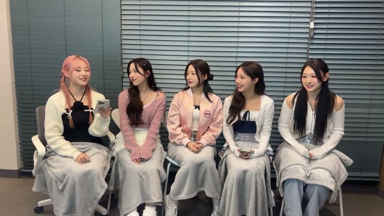 RESCENE 라이브 스트리밍 중 - YouTube