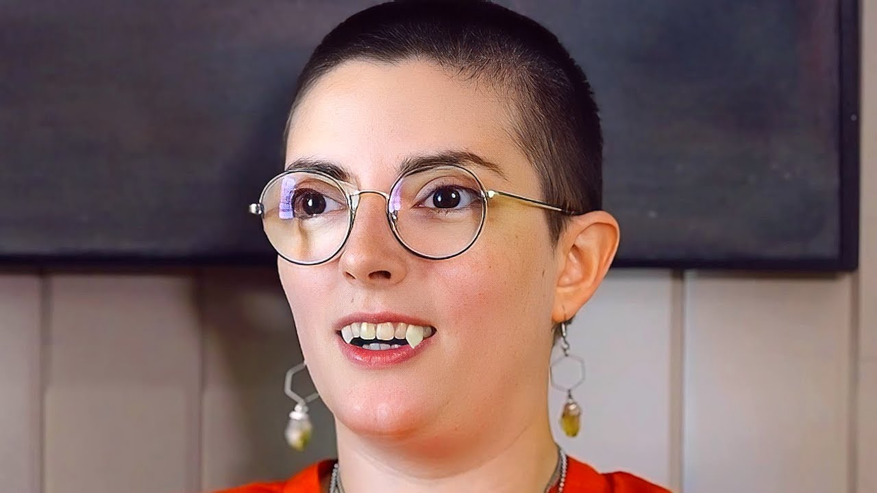 This TikToker Claims to be a Vampire - YouTube
