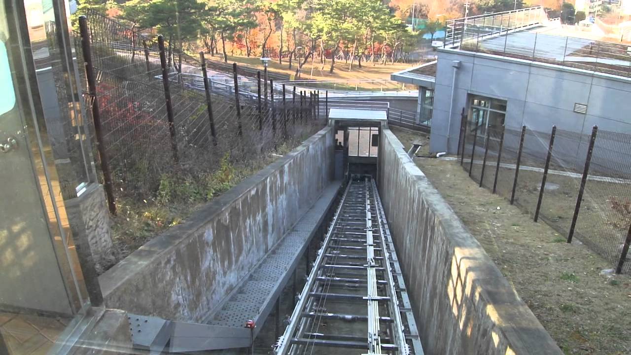 북서울 꿈의숲 전망대 엘리베이터 2, slope elevator 2 - YouTube