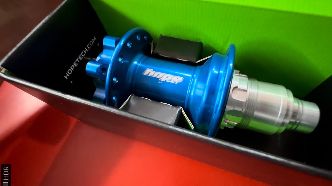 Montajes a la carta con hope pro 4 - YouTube