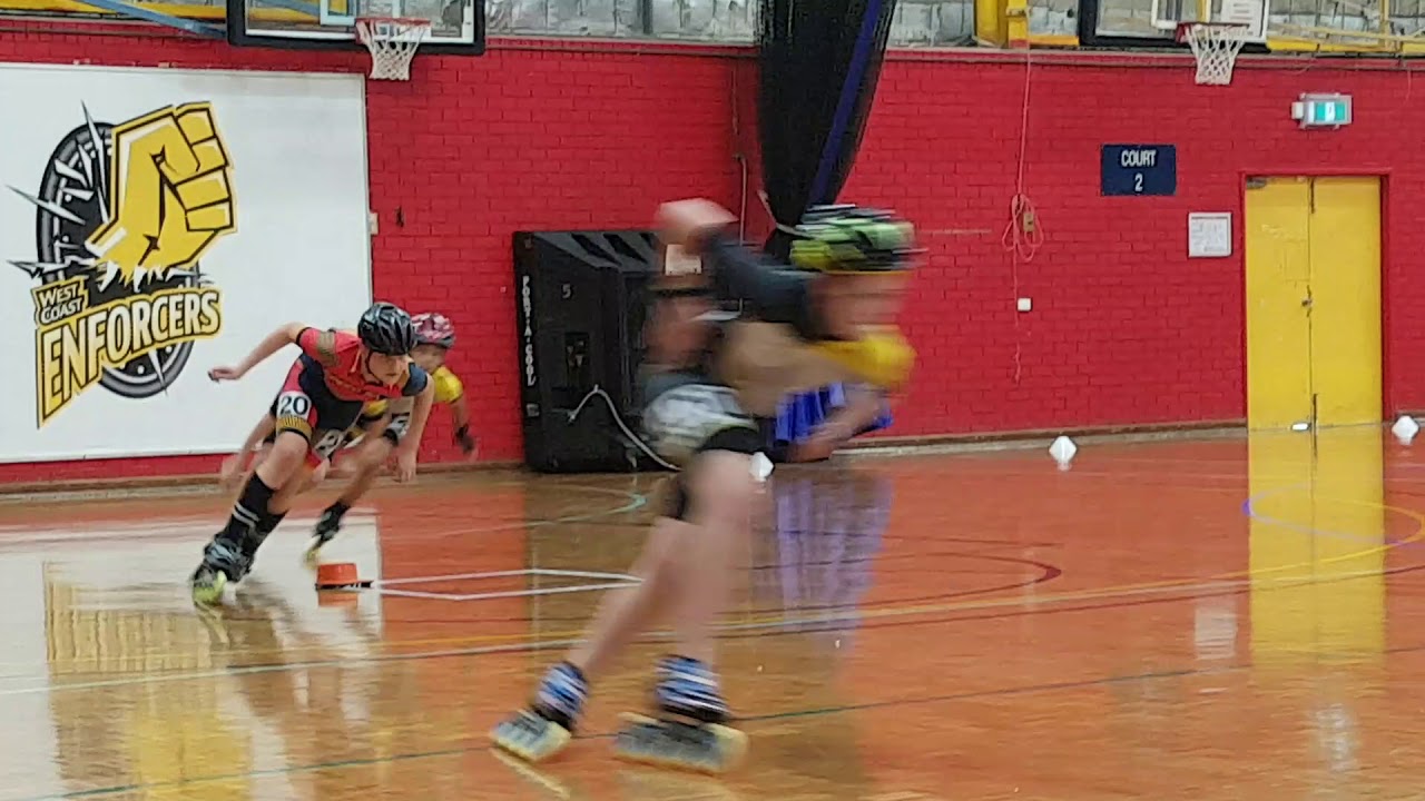 2018 National Speed Skating Championships Jnr boys 3km open - YouTube