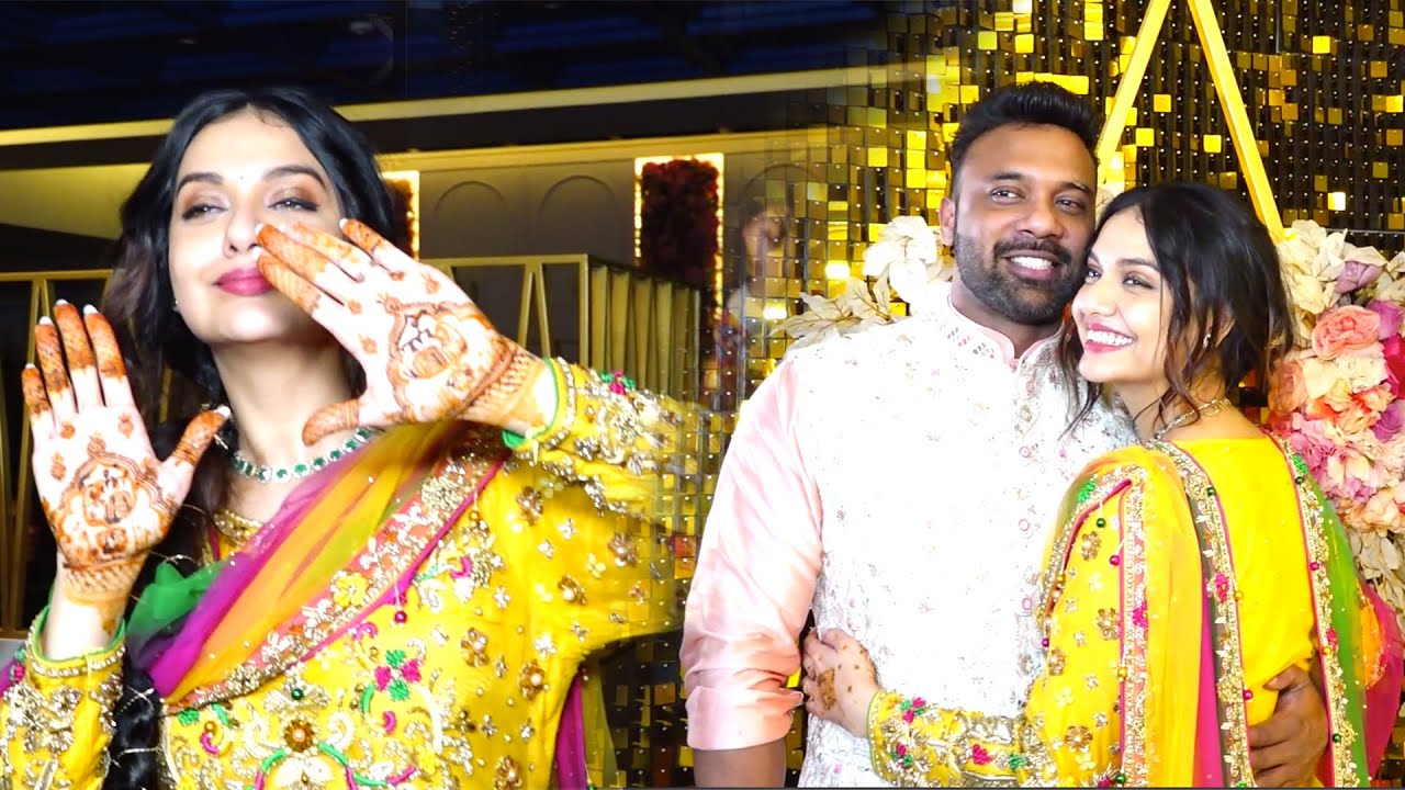 Divya Agarwal-Apurva Padgaonkar Showed Off Their Mehndi Look, Divya ...