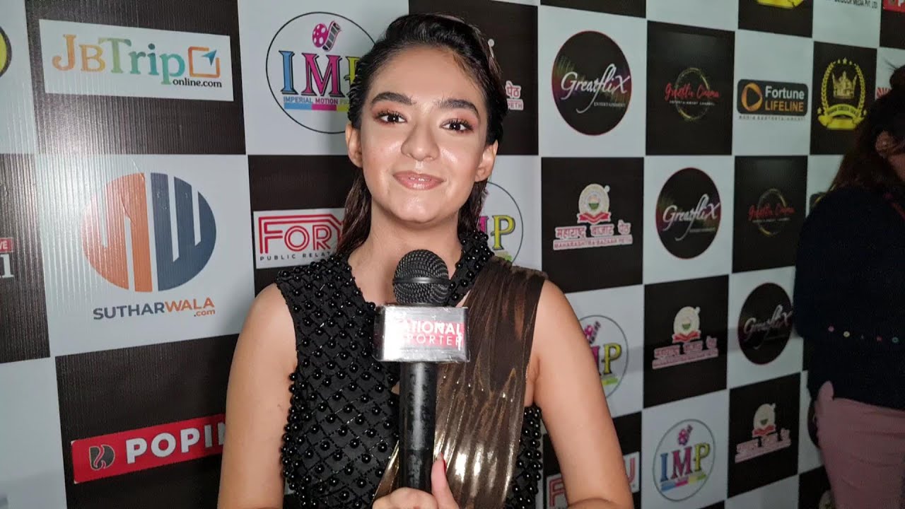Anushka Sen Full Exclusive Interview At Red Carpet of Satyajit Ray Icon ...