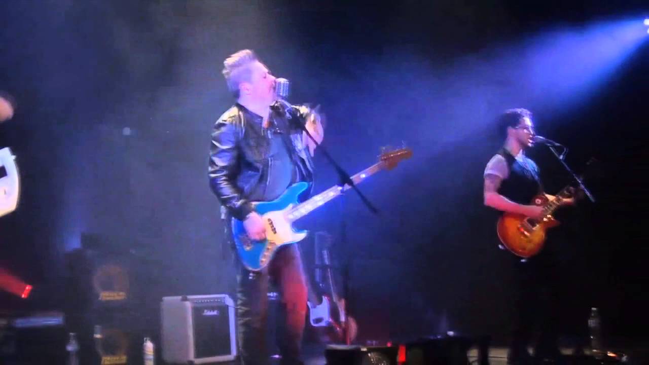 Doozy Show, teaser du groupe de reprises DOOZY. L'orchestre possède ses ...