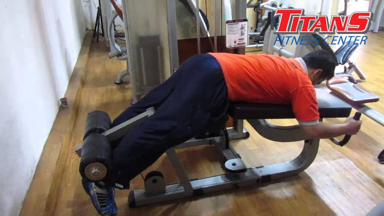 Latihan Menggunakan Alat Leg Curl - Titans-Fitness.com - YouTube
