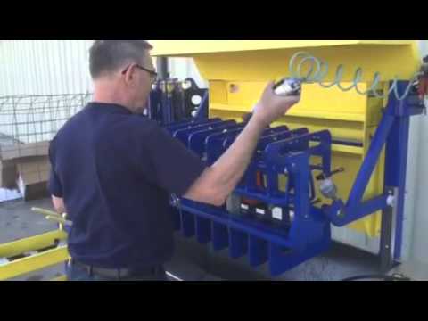 Axe equipment pressure tester small block Chevy - YouTube
