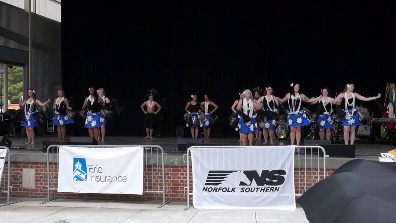 Local Colors -Tahitian dancing - Maori poi balls - YouTube