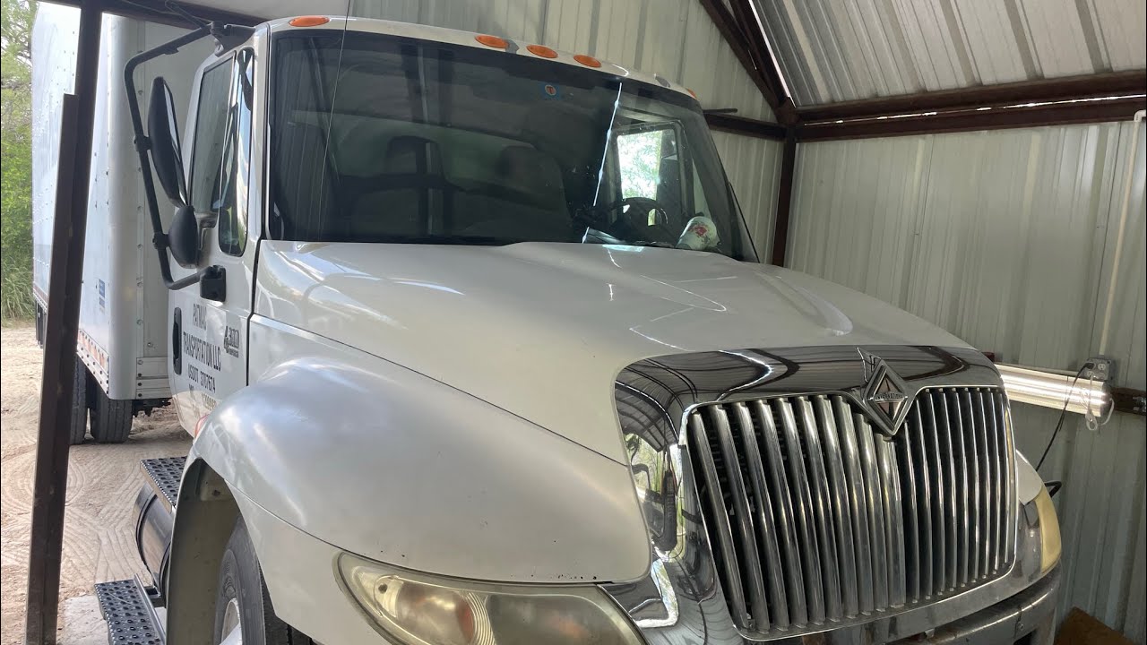 DT466 E dis-assembly - YouTube