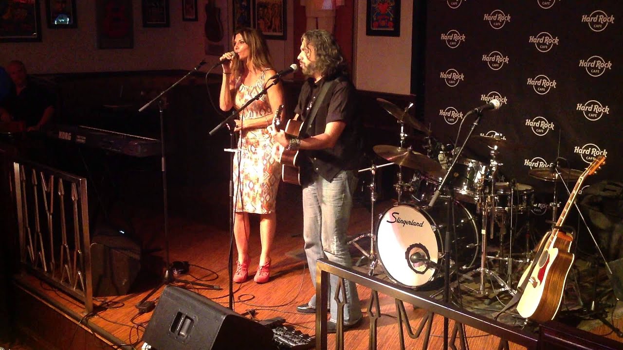 Donna Huber & John Acosta perform "No One Needs To Know" by Shania ...