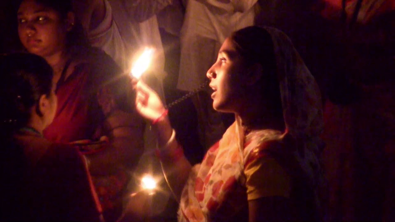 ISKCON Mayapur Damodar Astakam & Deepdan October 21, 2019 - YouTube