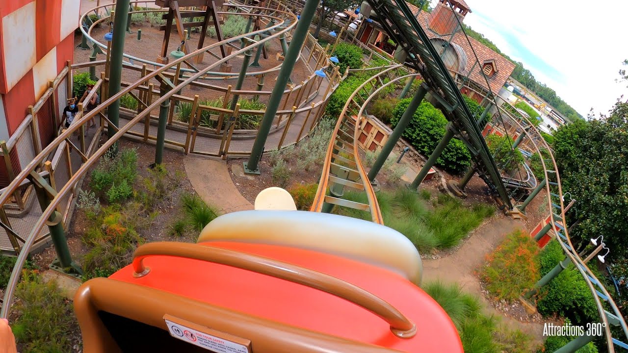 Goofy - The Barnstormer Coaster & Tomorrowland Speedway POV - Disney World