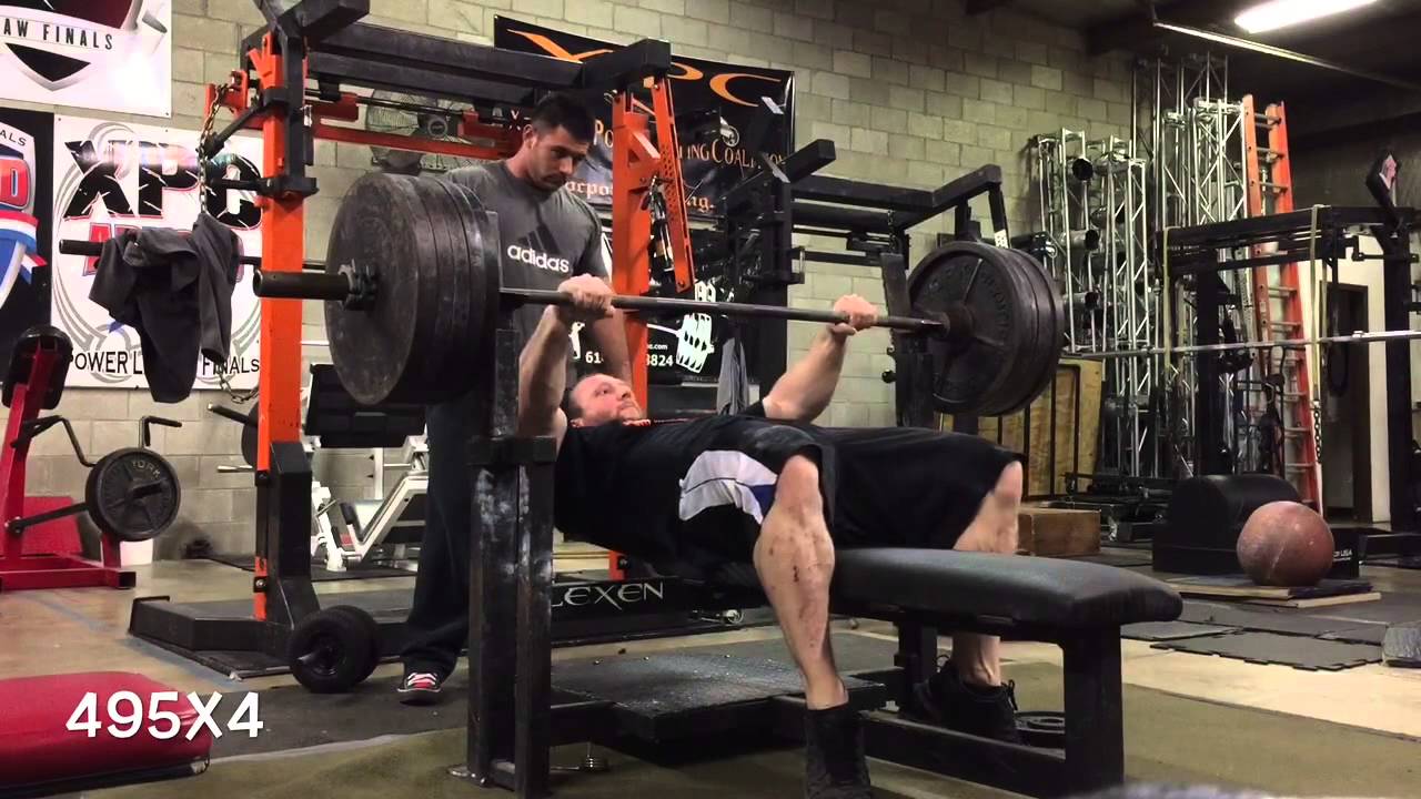 Matt Disbrow - 495x4 bench press w/ commentary - YouTube