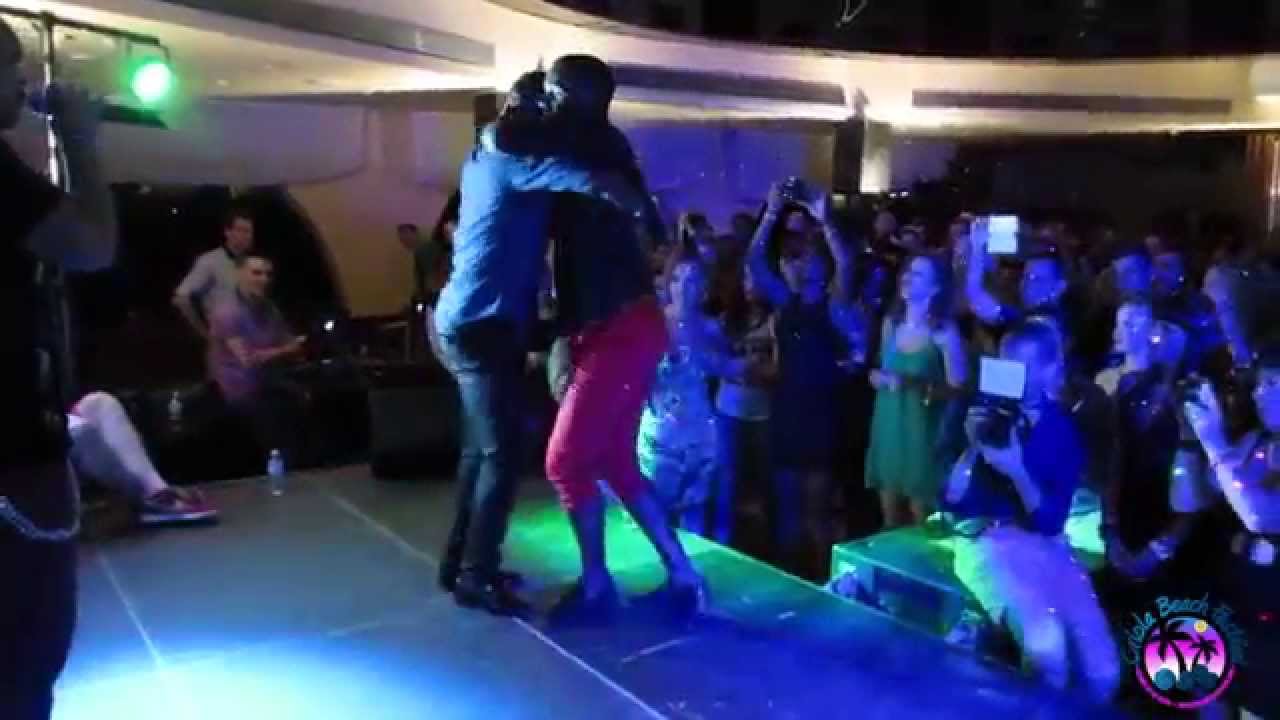 CRIOLA BEACH FESTIVAL 2014: Badoxa "TERESINHA" Paulo&Jamba dance on the ...