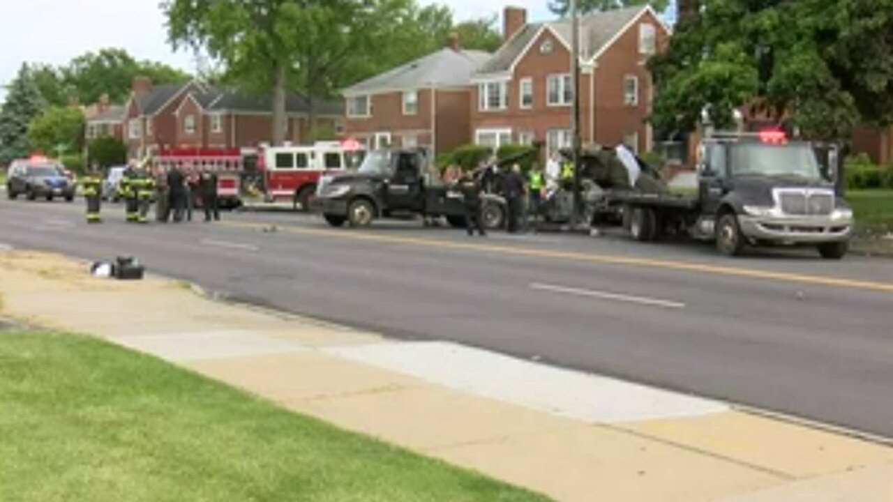 Multiple people killed in 2-vehicle crash after vehicles catch fire in ...