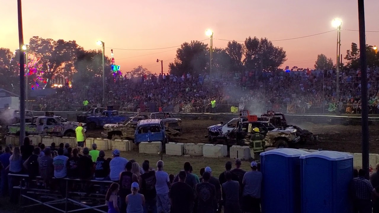 Stearns county fair 2019 chain trucks saturday night - YouTube