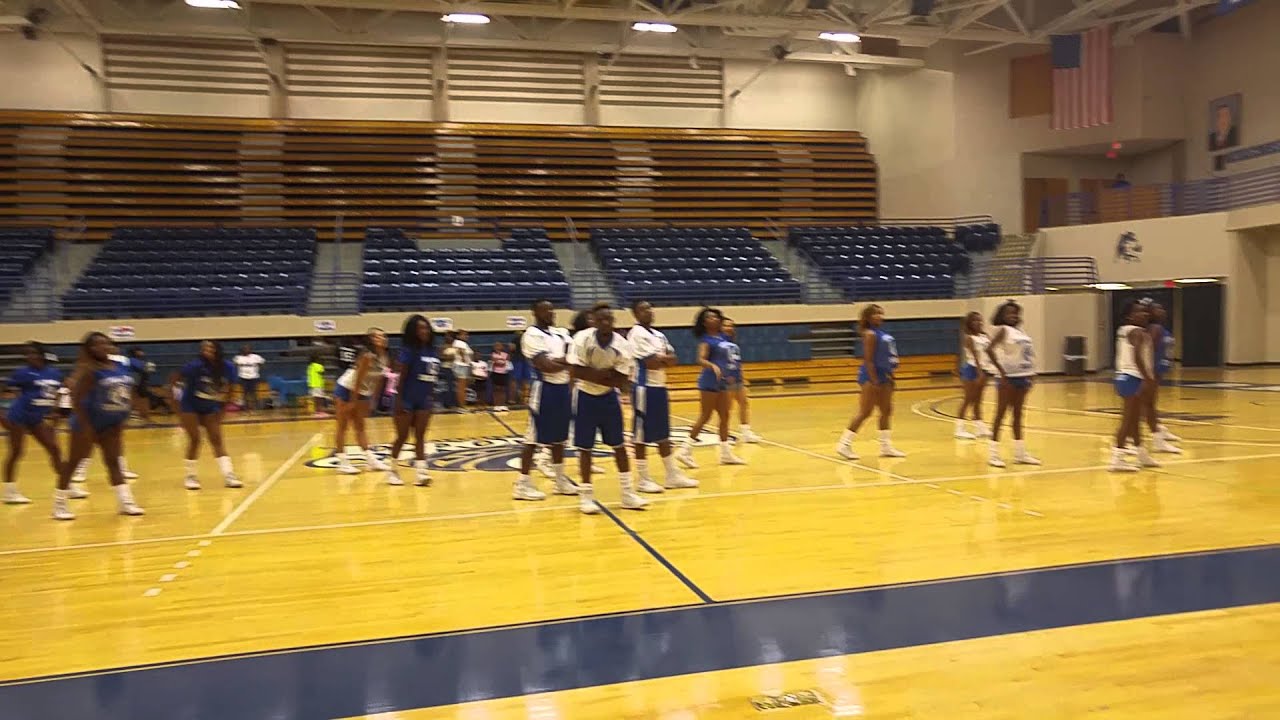 FSU Cheer Phi Smoov 2015 Camp Performance - Pt. 1 - YouTube