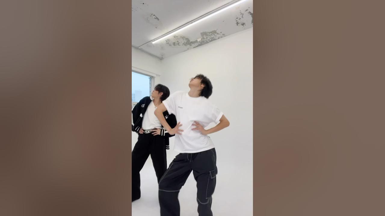 Not 1 but TWO DIVAS 💜 #1VERSE #AITO #KENNY #kpop #dance #dancecover #sbboyz - YouTube