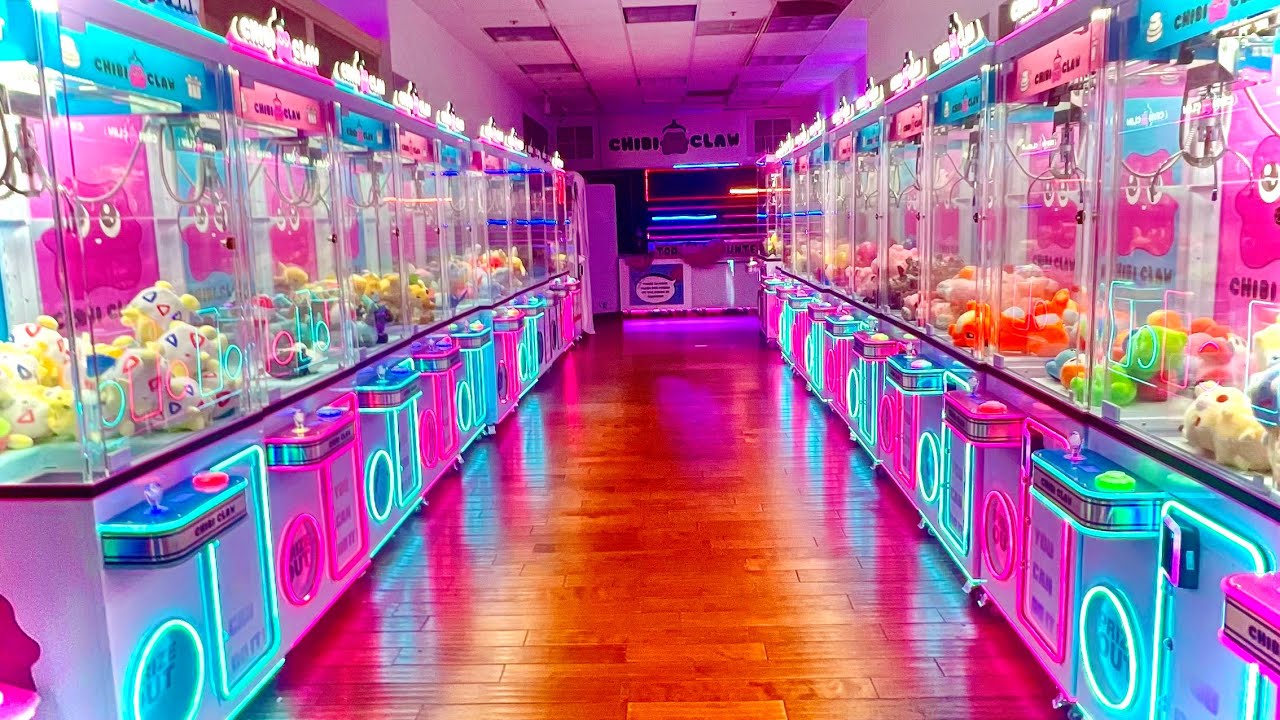 Lababu Claw Machine! Chibi Claw Machine Arcade Store Tour! (San ...