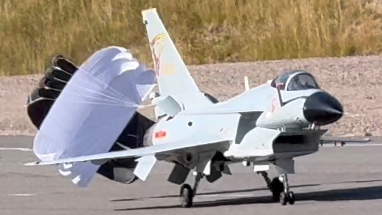J-10 Hong Kong team 開減速傘2 pilot:Harry_ Round 5 / JET WORLD MASTERS 15th ...