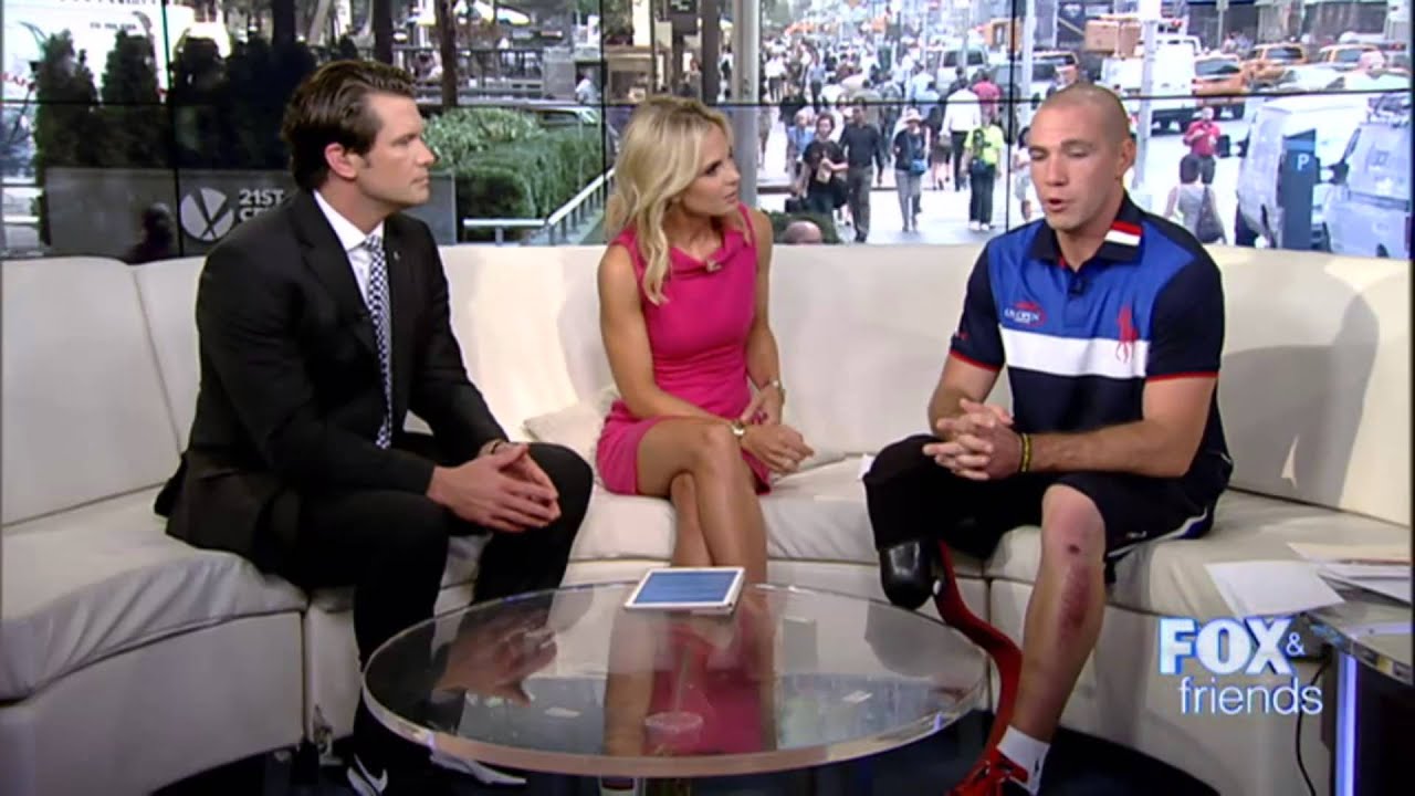 Elisabeth Hasselbeck hot legs - Fox & Friends - 09/02/15 - YouTube