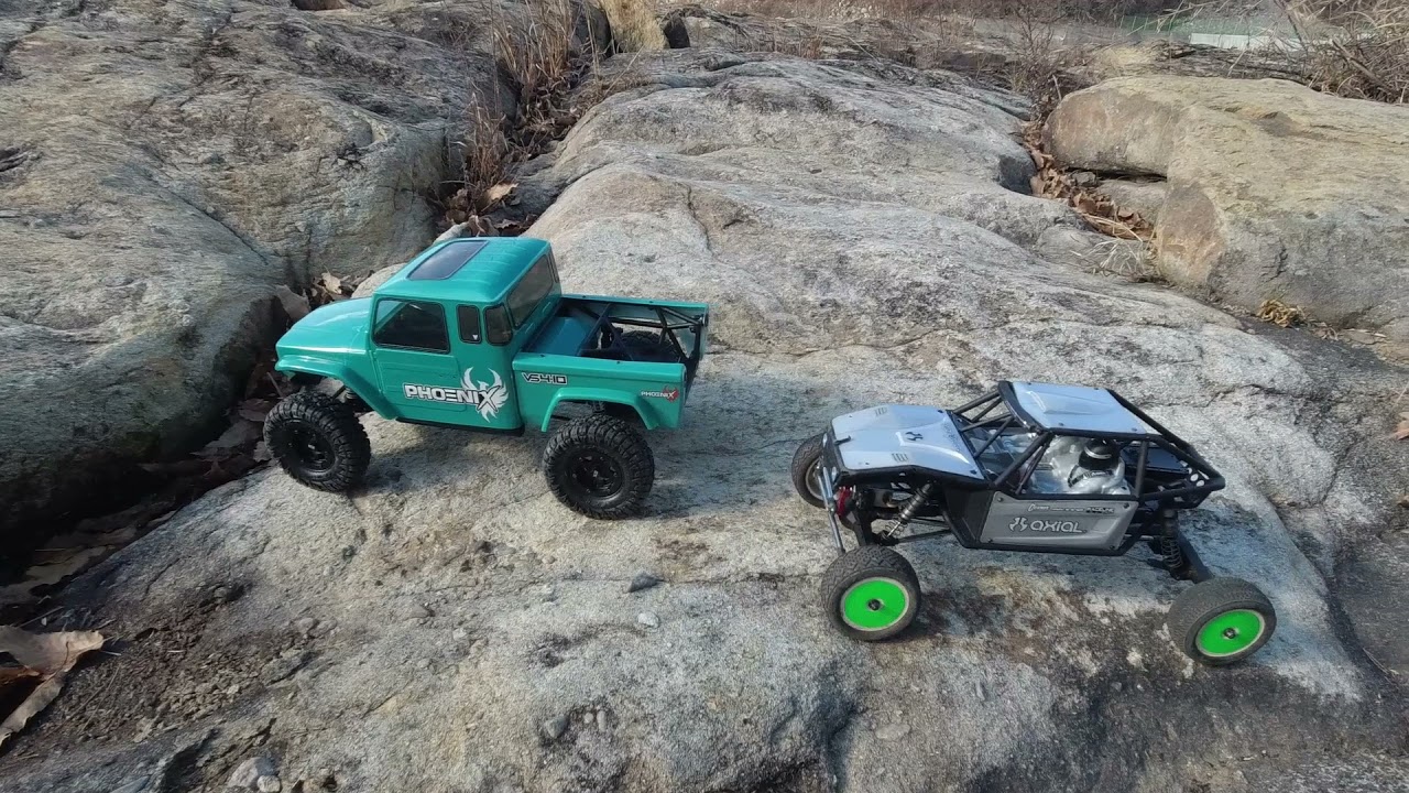 vs4-10 phoenix & capra & Moa crawlers - YouTube