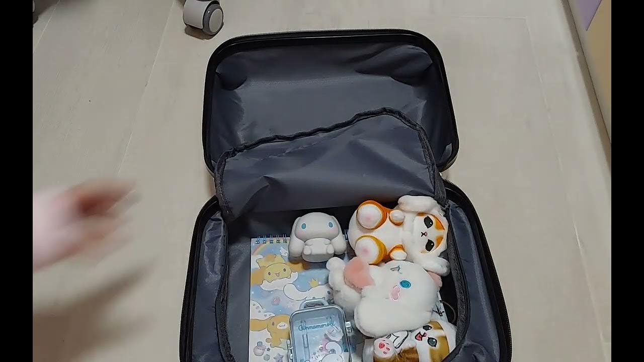 Packing my luggage for tomorrow - YouTube