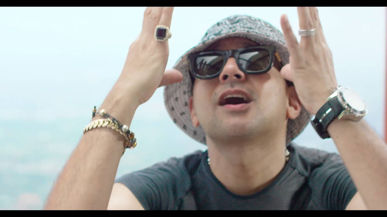 Sean Paul - Never Give Up [Official Music Video] - YouTube