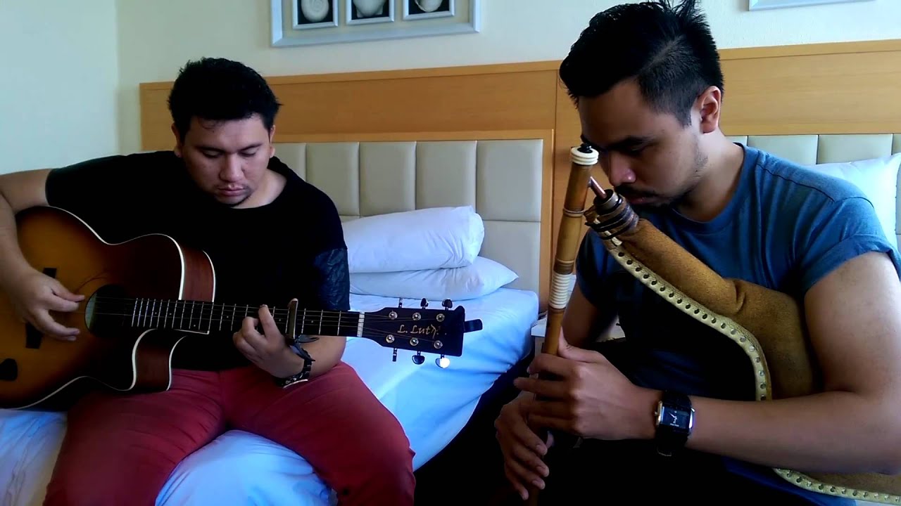 Sean Bui Uilleann Pipes in the key of B - YouTube