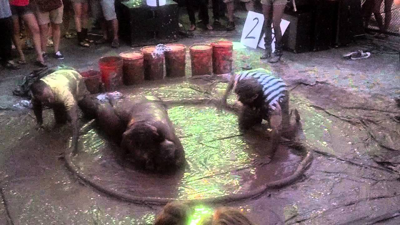 Mud Queens at Three Aces July 2012 - YouTube