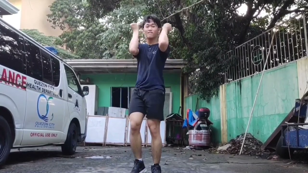 8 LABAN MOVEMENTS / EFFORTS - YouTube