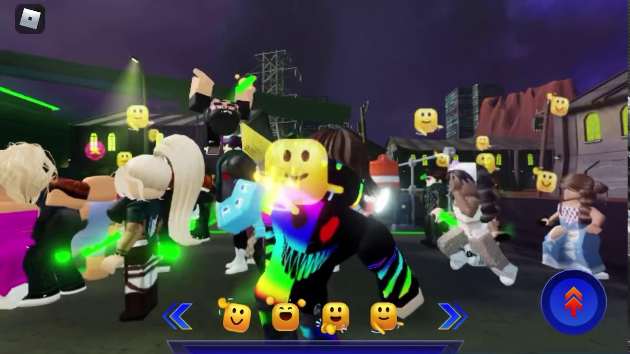 LIL NAS X Roblox concert experience - YouTube