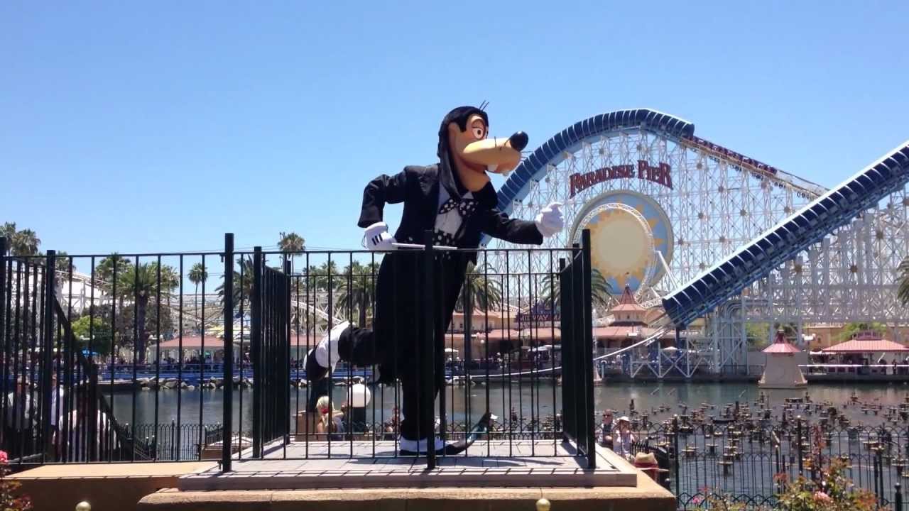 Goofy's Instant Concert! ...Just Add Water - YouTube