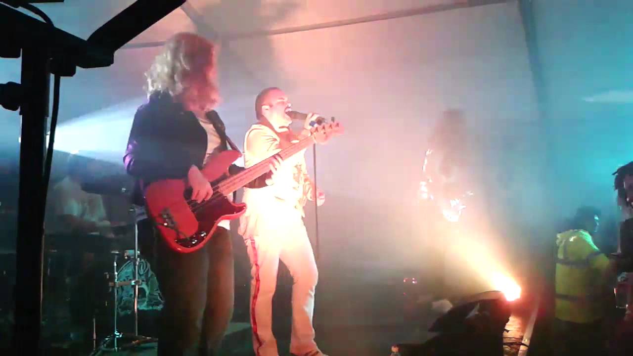 Rock Q: Queen Tribute live at Queerfest, Oxford - YouTube