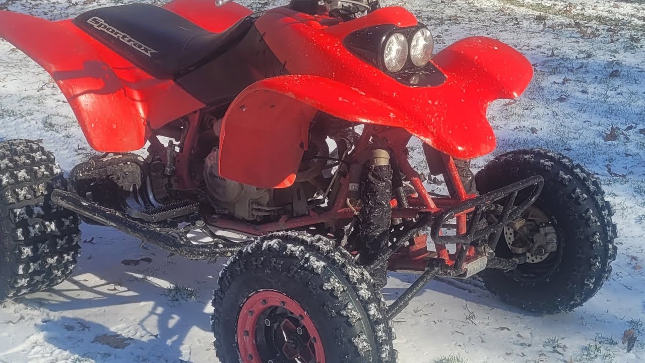 Xc 400ex 4th gear in snow - YouTube