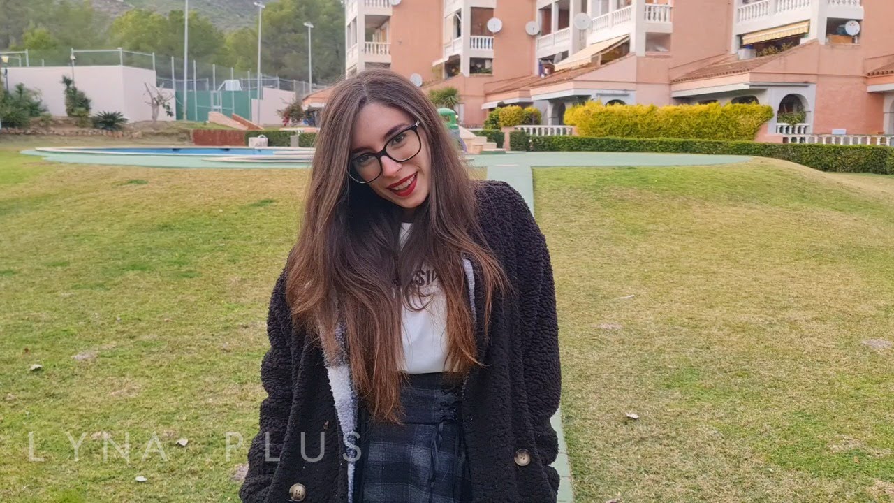Lyna se saca fotos y se larga a llover 🌧️ - YouTube