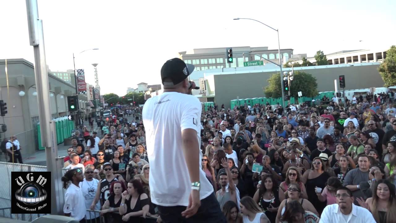 X Fest Modesto "STUBBORN" performing "BEAMIN" - YouTube